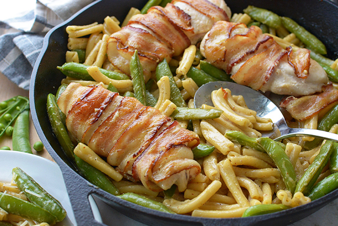 One Pot Bacon-Wrapped Chicken with Sugar Snap Peas and Pasta - Simple ...